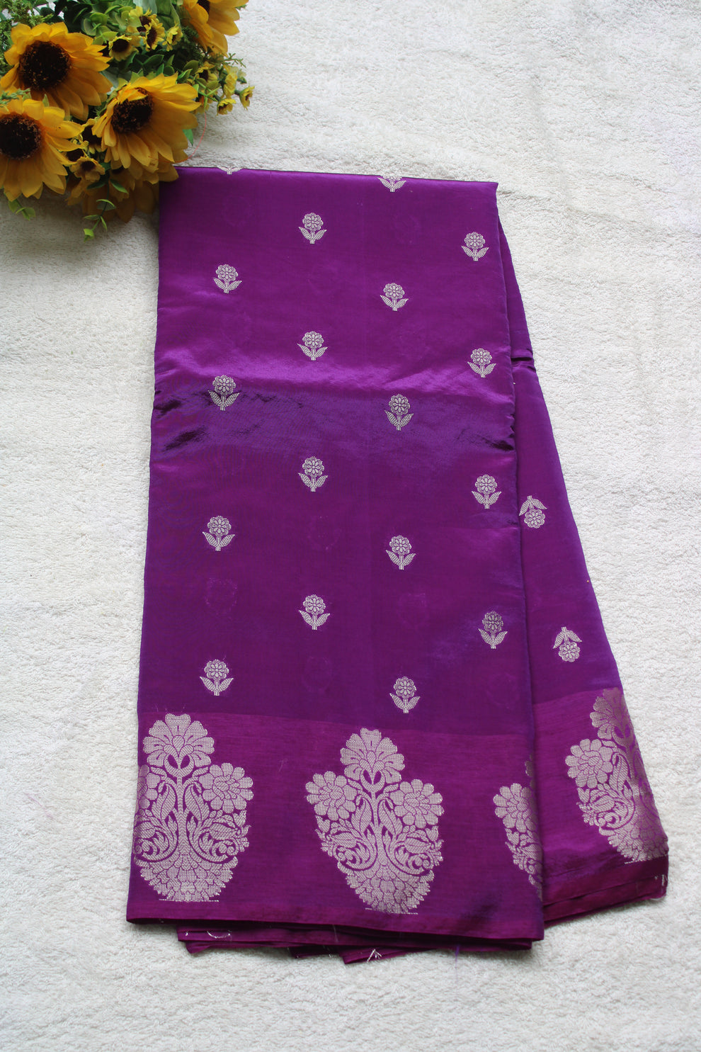 Purple Banarasi Raw Mango Open border with flower design – ItsSareeMagic